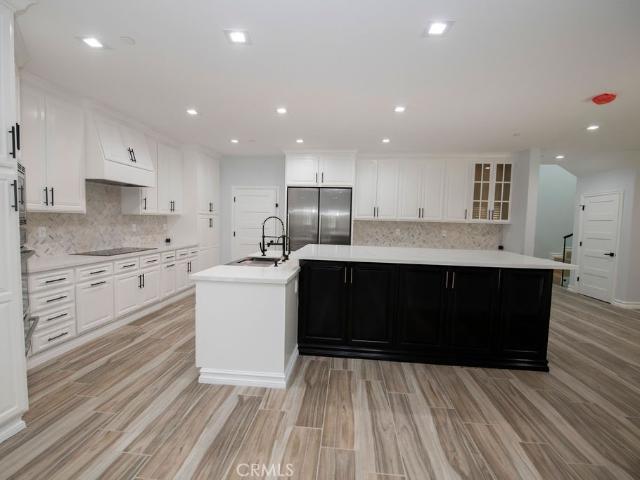 27404 Outrigger Lane