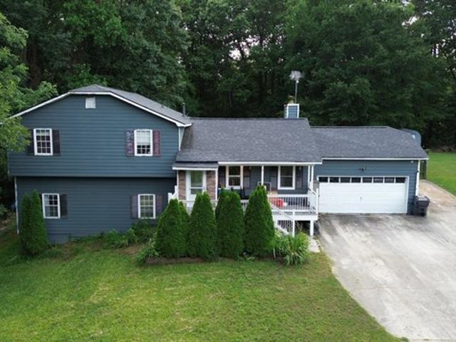 2740 Old Ivy Ct, Buford, GA 30519