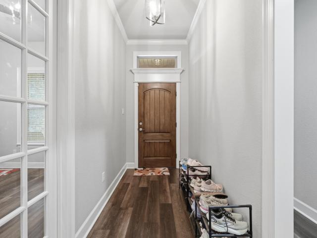 2740 Chert Cv