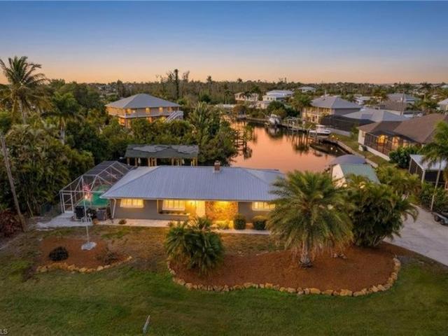 2740 Sanibel Blvd, Saint James City, FL 33956