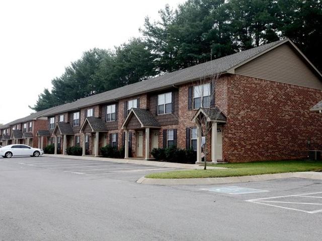 2740 Trenton Rd, Clarksville, TN 37040