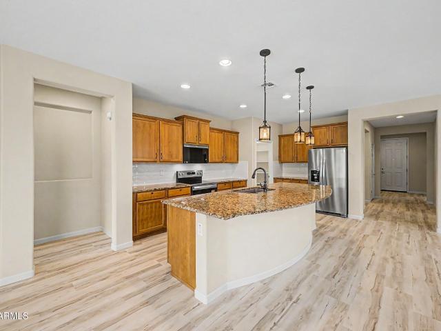 27413 w tonopah drive