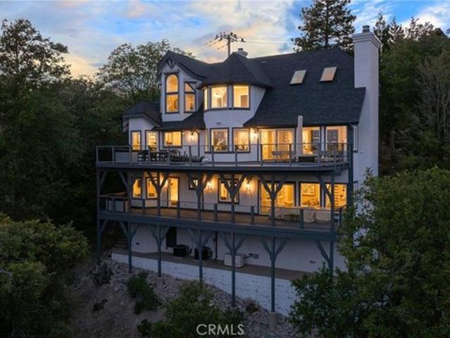 27417 Matterhorn Dr, Lake Arrowhead, CA 92352