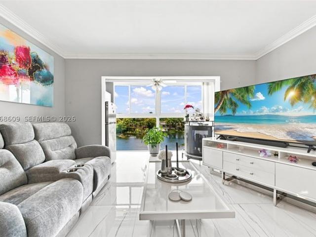 2741 N Pine Island Rd Apt 302, Sunrise, FL 33322