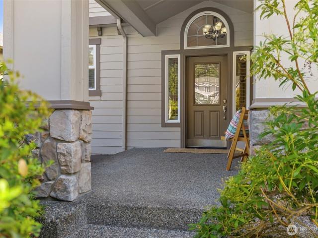 2741 NE Noll Valley Loop