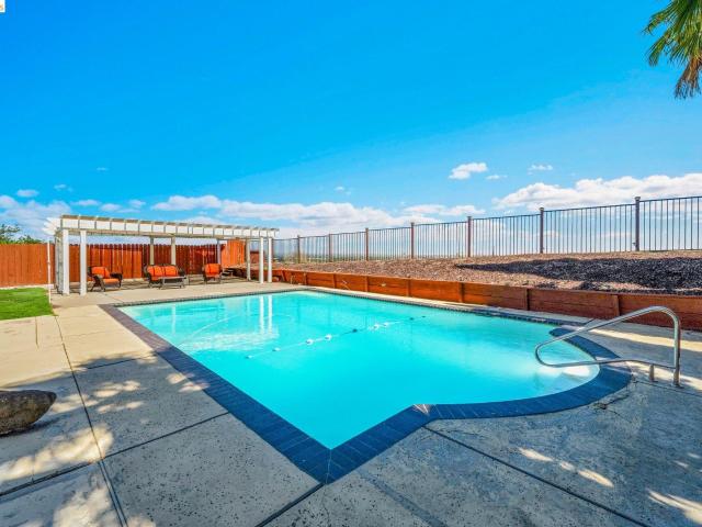 2741 Bluebell Cir