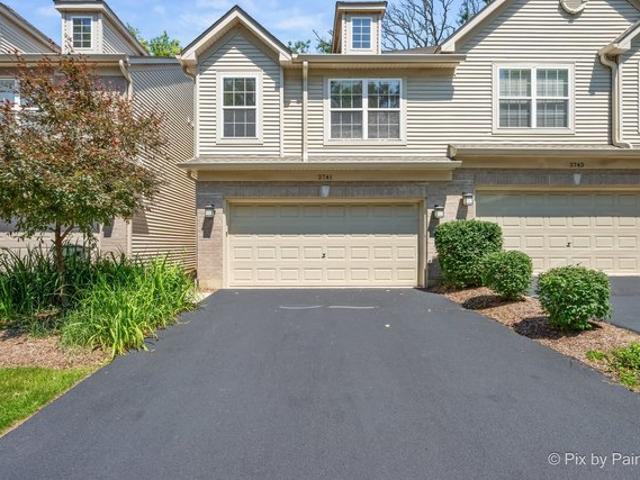2741 Cobblestone Dr Unit 2741, Crystal Lake, IL 60012