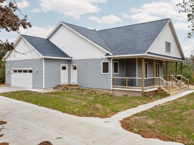 2741 Danbury Road
