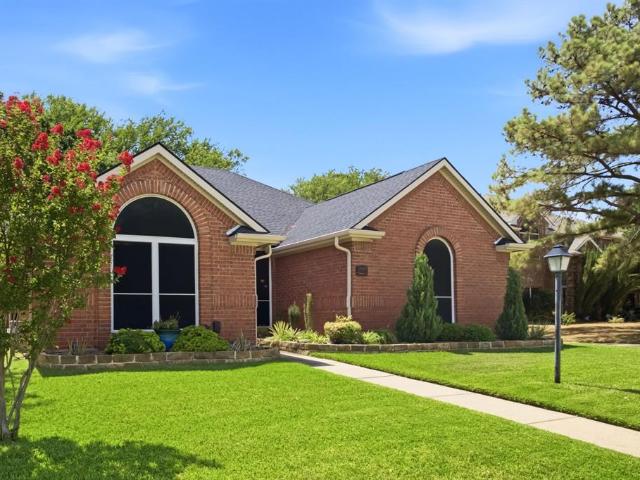 2741 Fox Glenn Court