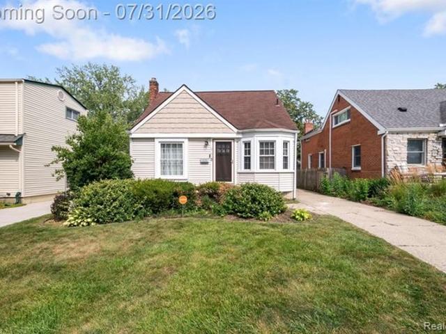 2742 Oakshire Ave, Berkley, MI 48072