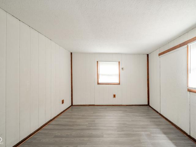 2742 Apache Dr, Anderson, IN 46012 | MLS #22090