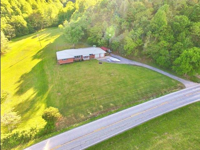 2742 State Route 7, South Shore, KY 41175