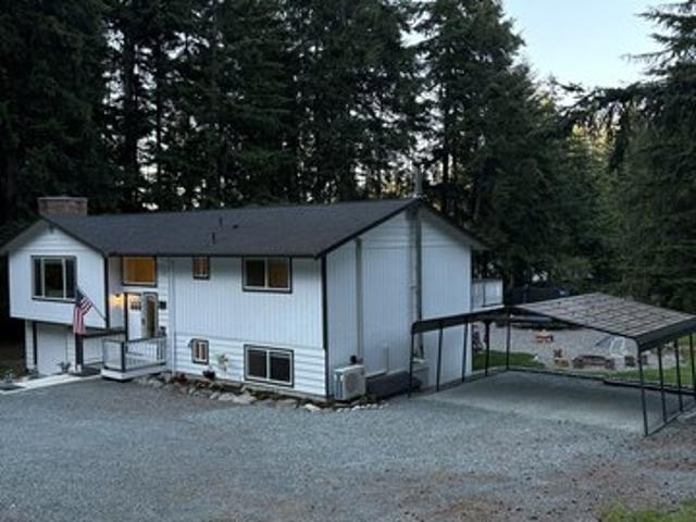 2742 Umatilla Dr, Oak Harbor, WA 98277