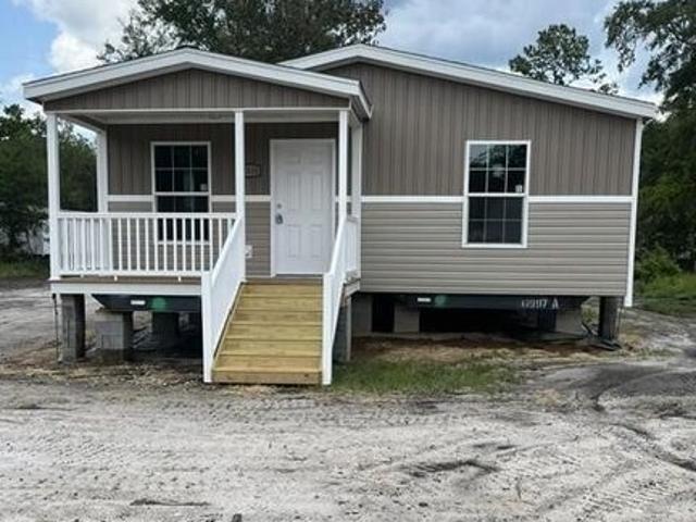 27434 W Third Ave, Hilliard, FL 32046