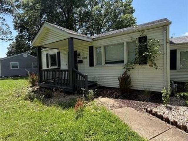 2743 Michigan Ave, Granite City, IL 62040