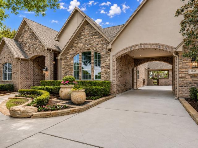 2743 Cavallo Pass