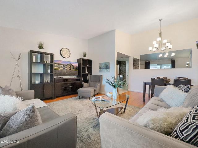 2743 Colonial Dr Drive 214