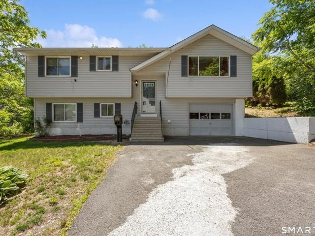 2743 E Main St, Waterbury, CT 06705