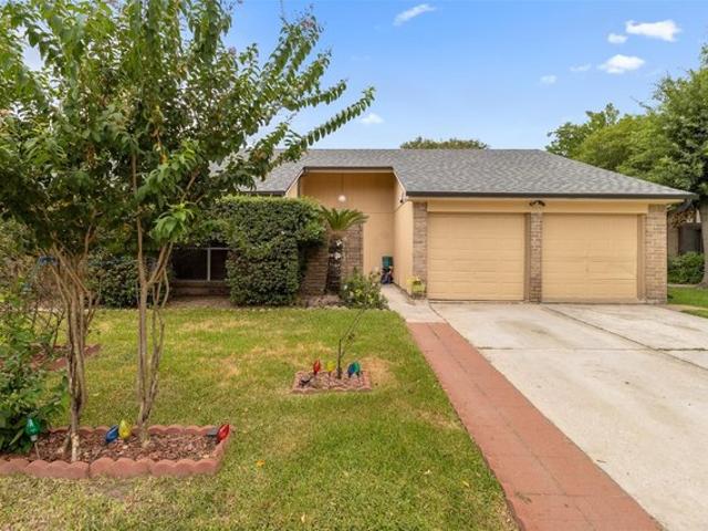 2743 Flintrock Cir, Houston, TX 77067