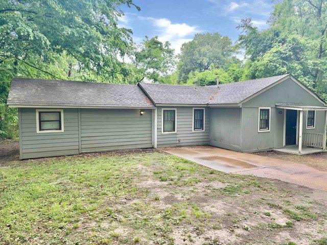 2743 Woodlawn Terrace St, Memphis, TN 38127