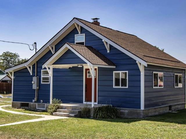 274 2nd St, Priest River, ID 83856