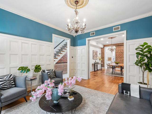 274 4Th St