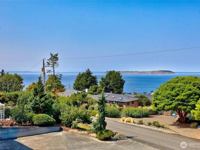 274 Colman Dr, Port Townsend, WA 98368