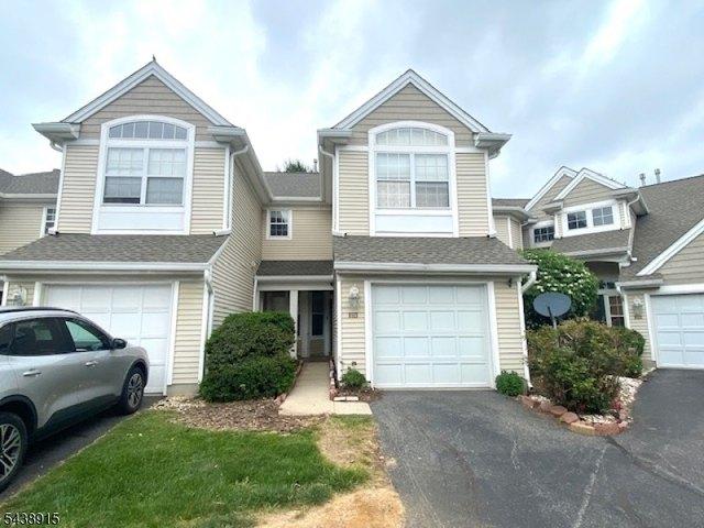 274 Bald Eagle Dr, Lopatcong, NJ 08886