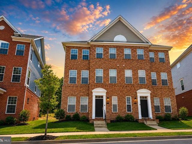 274 Buckeye Cir, La Plata, MD 20646