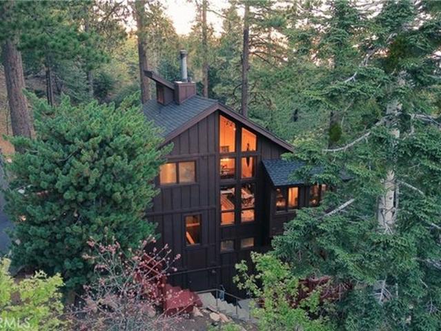 274 Fairway Dr, Lake Arrowhead, CA 92352