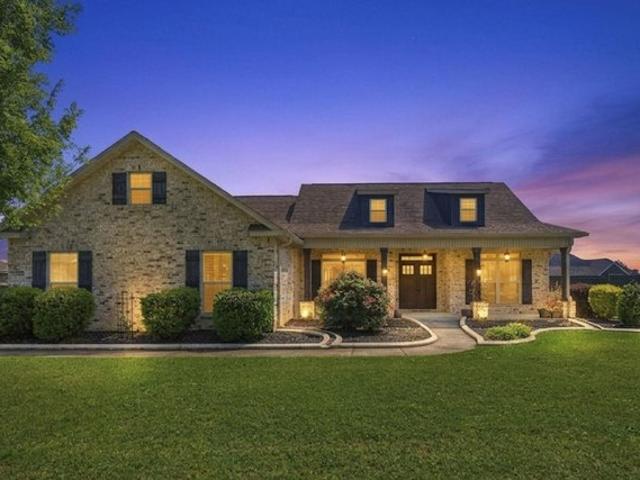 274 Hathersage Dr, Kathleen, GA 31047