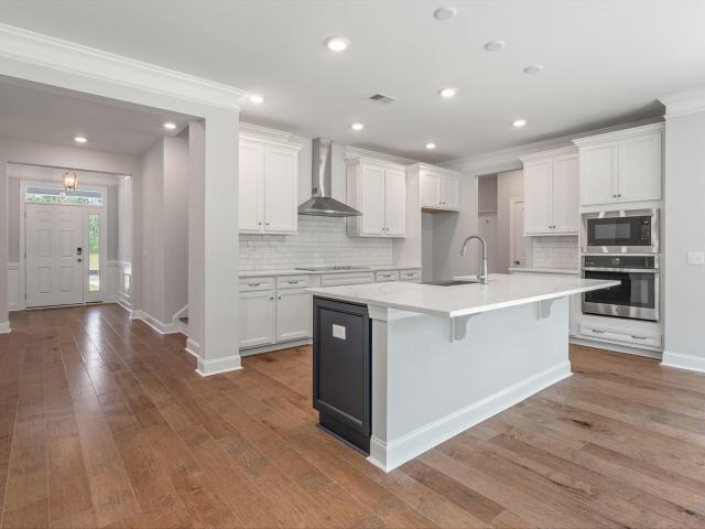274 Huguenot Trail
