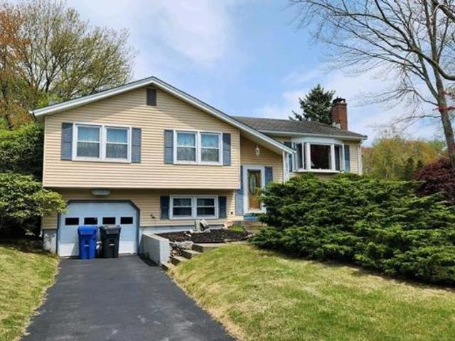 274 Judson Ave, Groton, CT 06355