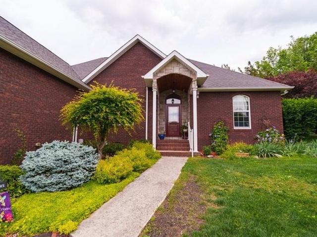 274 Landmark Cir, Sparta, TN 38583