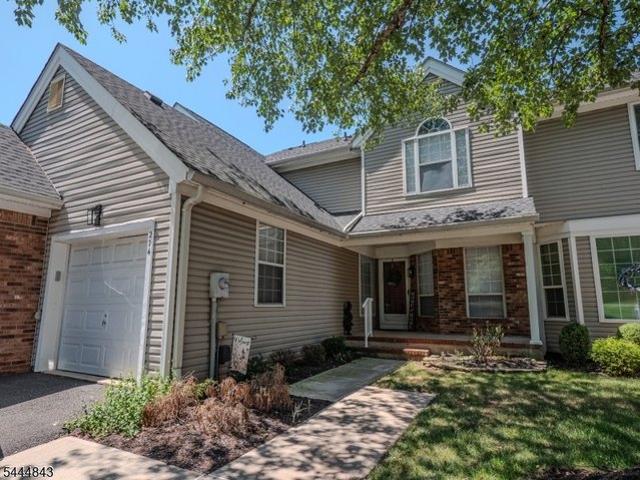 274 Morning Glory Ct, Readington Twp, NJ 08889