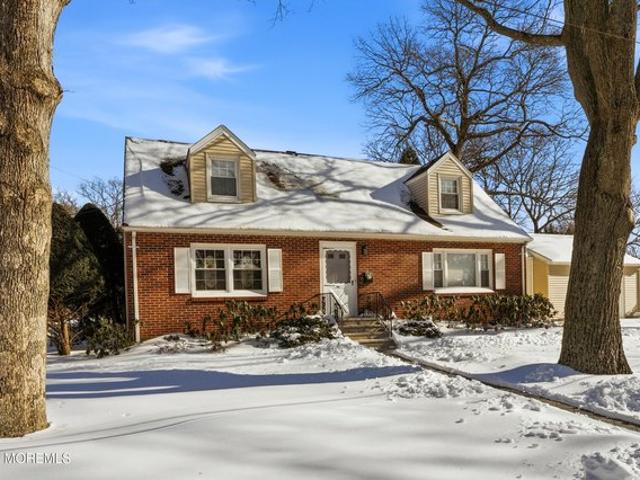 274 Michael Ave, Oakhurst, NJ 07755