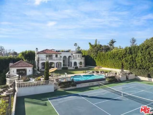 274 N Tigertail Rd Houses in Los Angeles, CA