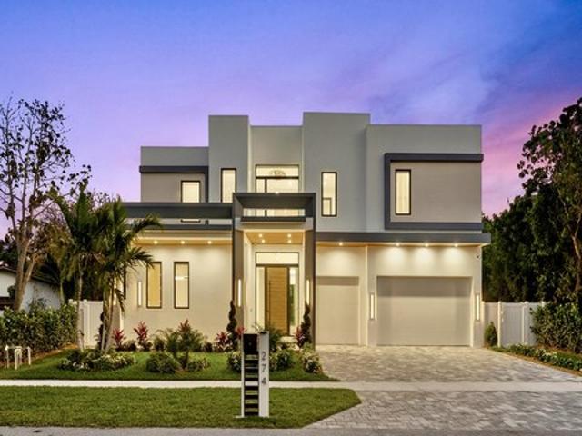 274 NE 3rd Ct, Boca Raton, FL 33432