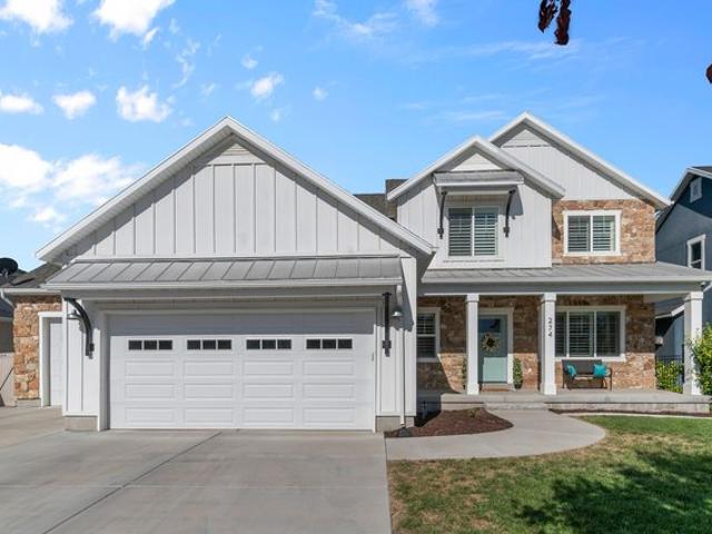 274 S Chardonnay Cir, Vineyard, UT 84059