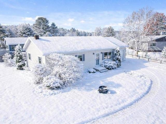 274 Scottsdale Rd, Newport City, VT 05855