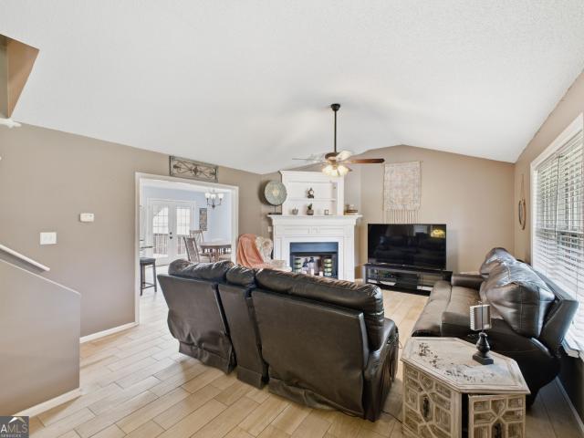 274 Stringer Road