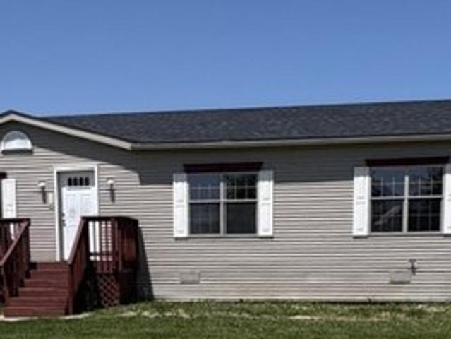 274 Quail Ridge Dr, Capac, MI 48014