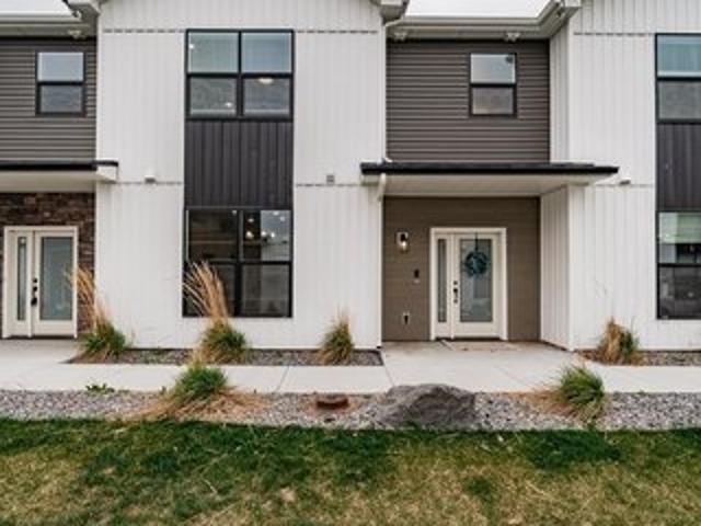 274 W 4th S, Sugar City, ID 83448