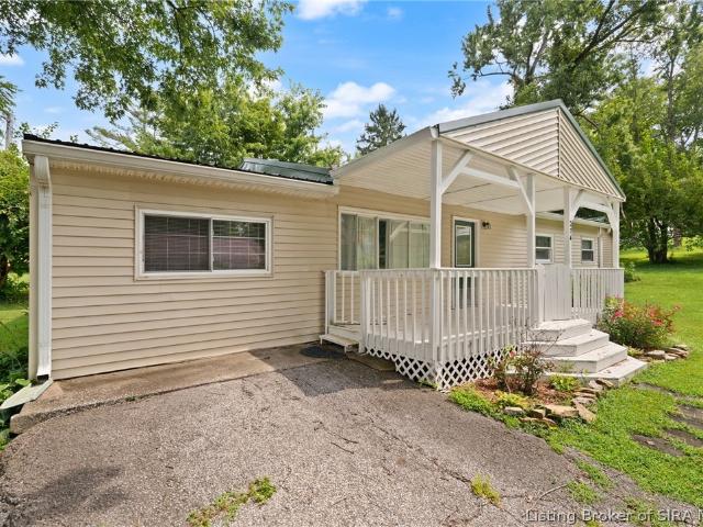 274 W Faculty Drive
