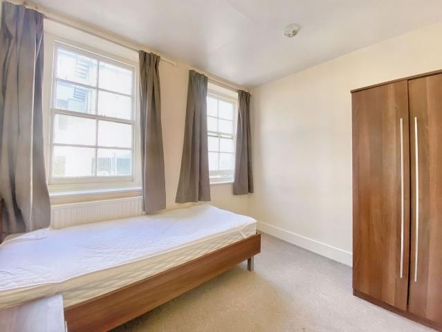 274A High Street, Uxbridge UB8, 1 bed flat to rent, £650 pcm | PrimeLocation