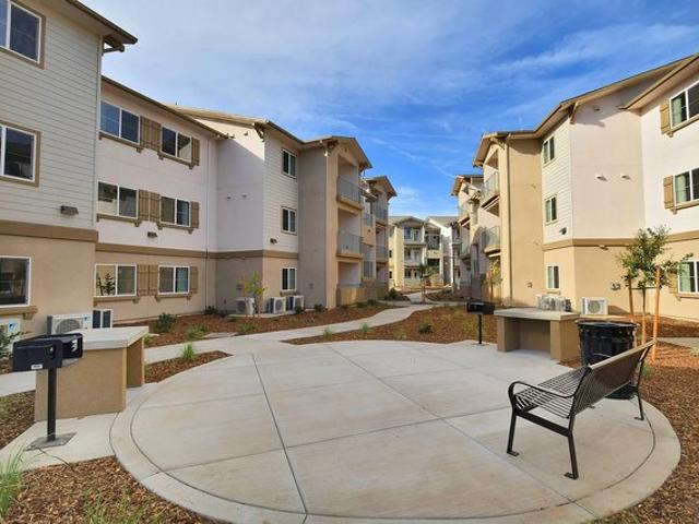 2754 Native Oak Dr, Chico, CA 95928