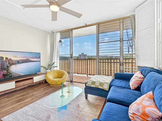2754 Kuilei St Apt 704, Honolulu, HI 96826