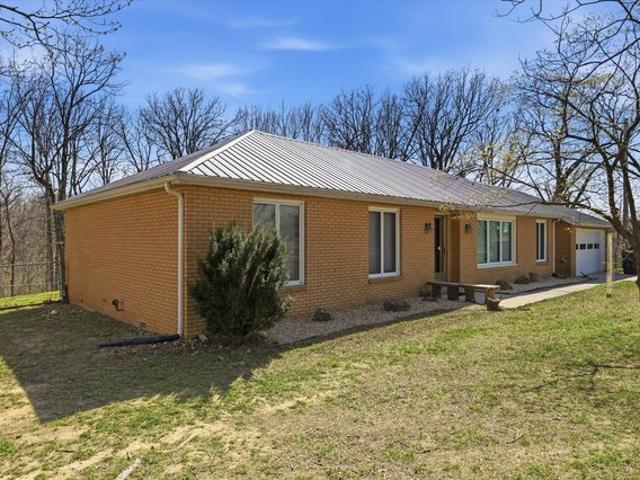 2754 Prairie Ridge Rd, Ozark, MO 65721