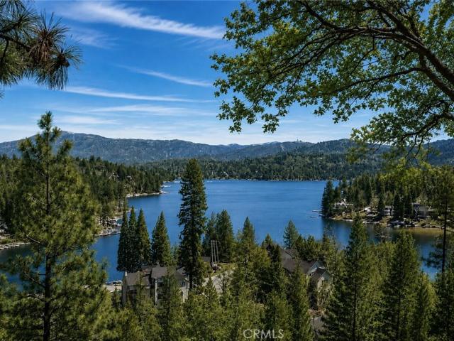 27550 North Bay Road