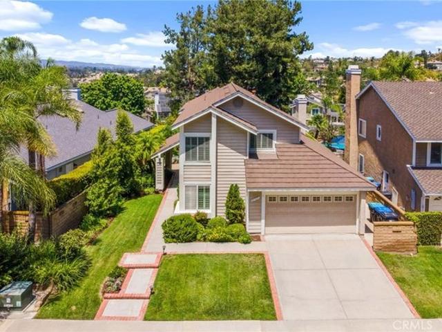 27555 Chantada, Mission Viejo, CA 92692